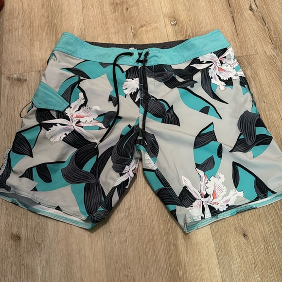 Volcom | Swim | Volcolm Board Shorts | Poshmark